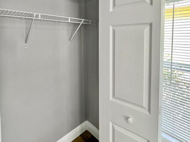 High End centrally located Jackson Heights East Tampa Bungalow with large rooms and office desk!