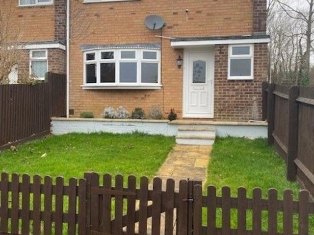 High Furlong, Banbury OX16, 3 bed semi detached house to rent, £1,400 pcm | PrimeLocation