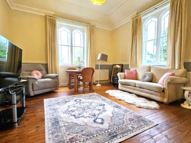 High Gables, Apt 8 Lincoln Road, Bolton BL1, 1 bed flat to rent, £900 pcm | PrimeLocation