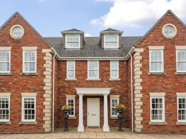 High Gables, Orchard Park, 5 Bedroom Detached