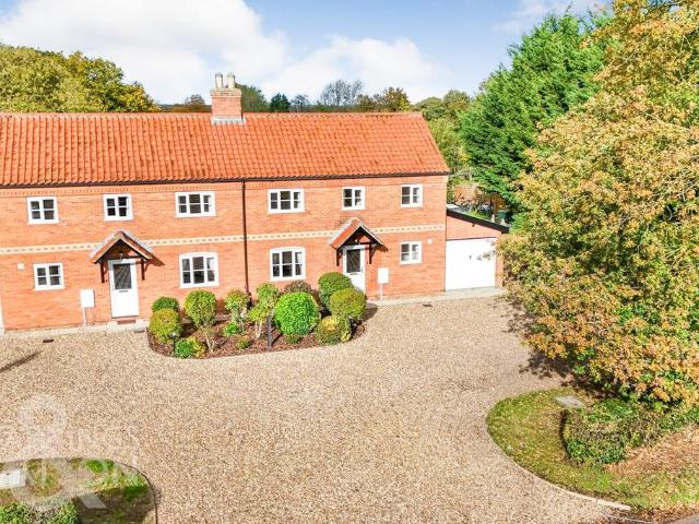 High Green, Great Moulton, Norwich 3 bed semi detached house to rent £1,275 pcm £294 pw