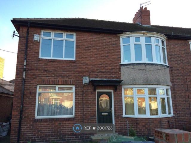 High Heaton, Newcastle Upon Tyne NE7, 2 bed flat to rent, £950 pcm | PrimeLocation