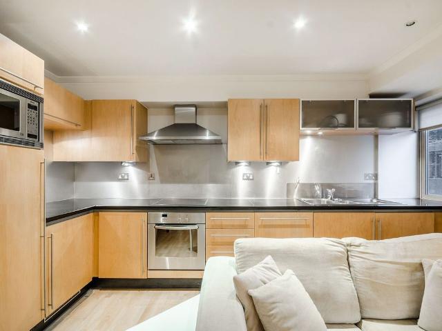 High Holborn, Bloomsbury, London WC1V, 2 bed flat to rent, £3,250 pcm | PrimeLocation