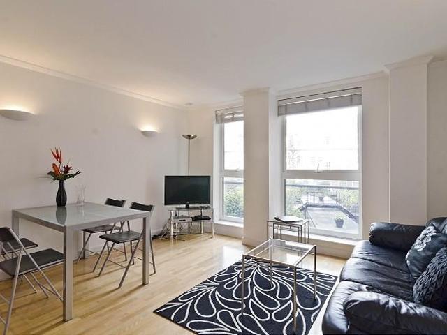 High Holborn London WC1V 1 bed apartment to rent £2,600 pcm £600 pw