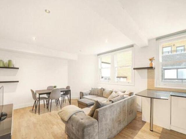 High Holborn, London, 3 Bedroom Flat