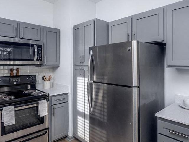 High House at Cary 1 Bedroom Apartment for Rent at 100 Terrastone Pl, Cary, NC 27519