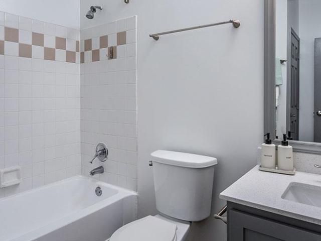 High House at Cary Apartments 3 Bedroom Apartment for Rent at 100 Terrastone Pl, Cary, NC 27519
