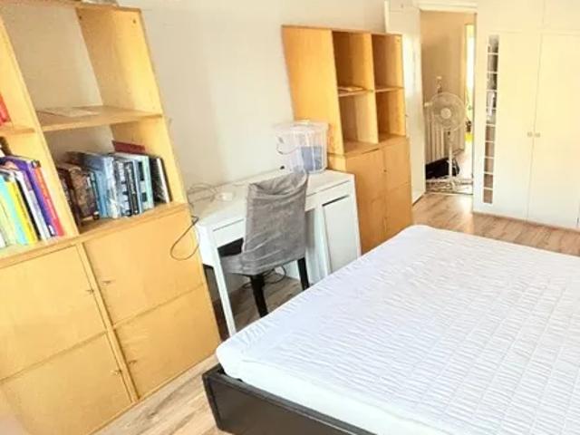 High Lane, London, W7 3XP, United Kingdom | Room for rent #162760015 | Rentberry