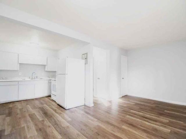 High Line Flats 2 Bedroom Apartment for Rent at 16300 E Colfax Ave, Aurora, CO 80011 Laredo Highline