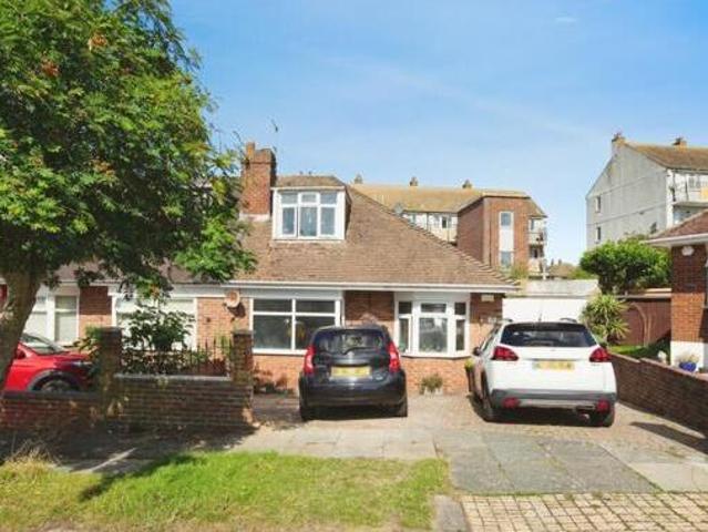 High Park Avenue, Hove, 3 Bedroom Semi detached