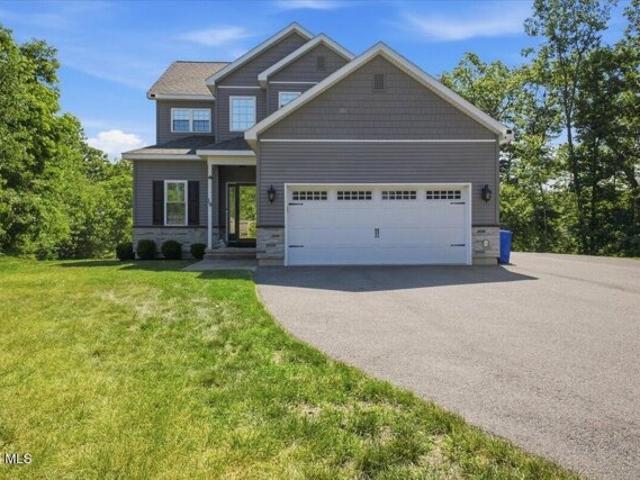 High Pointe Dr, Queensbury, Home For Sale