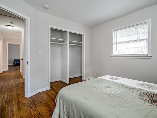 High quality & newly renovated Atlanta House with Backyard