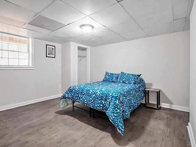 High quality & newly renovated Atlanta House with Backyard