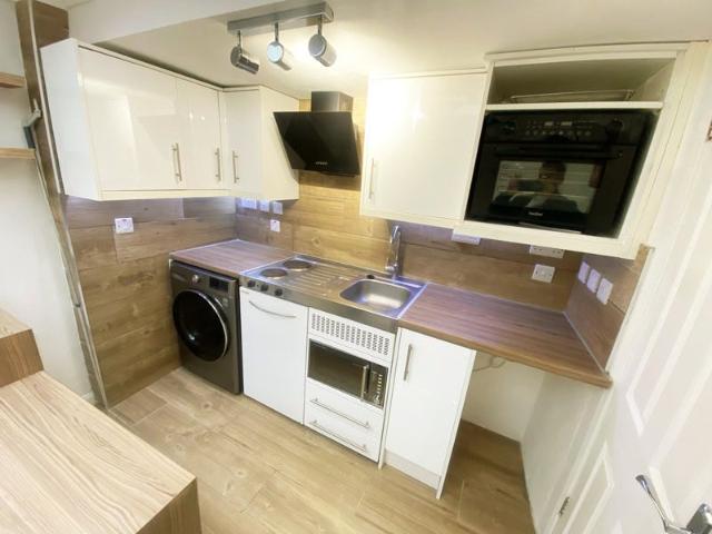 High Quality Refurbished, Studio Flat