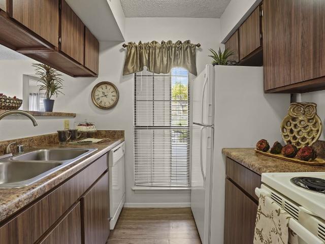 High Ridge Apts. 1 Bedroom Apartment for Rent at 9353 Viscount Blvd, El Paso, TX 79925 Stonehaven