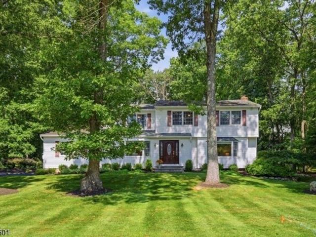 High Ridge Rd, Washington Township, Home For Sale