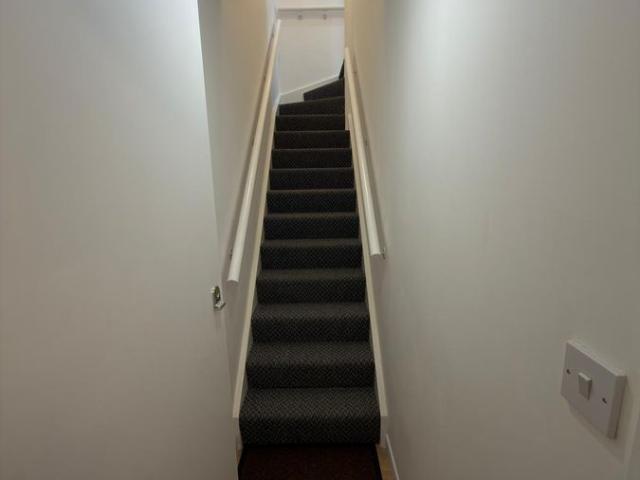 High Road, Chadwell Heath RM6, 2 bed flat to rent, £1,750 pcm | PrimeLocation