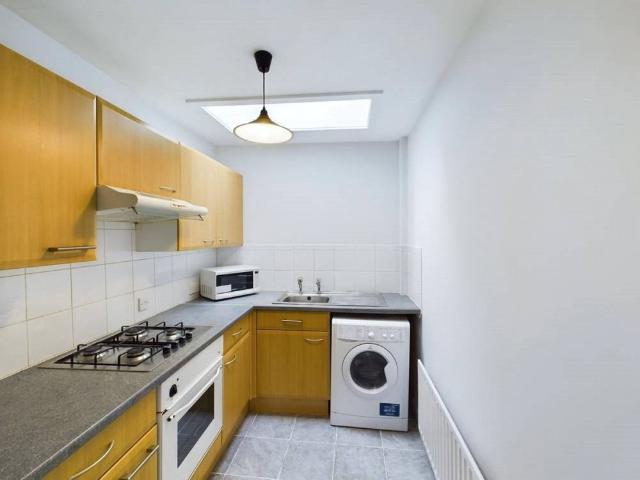 High Road, Beeston, Nottingham, NG9