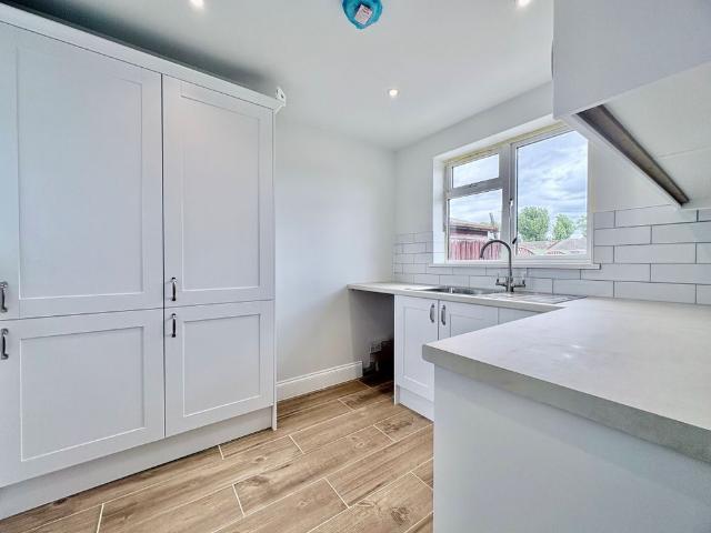 High Road, Broxbourne, Turnford