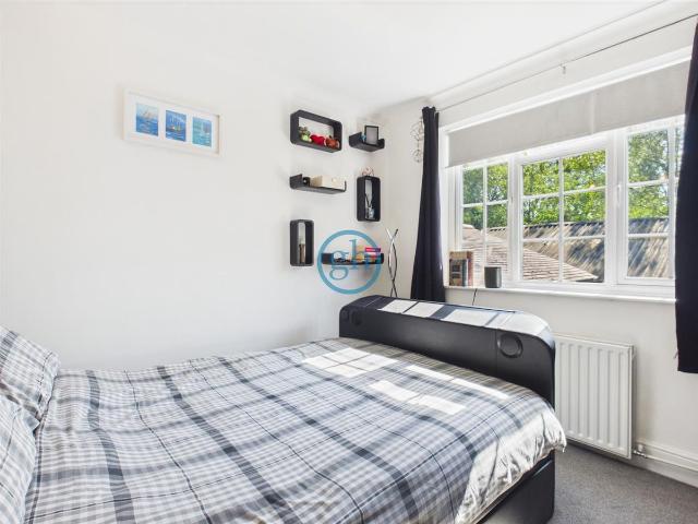 High Road, Eastcote HA5, 1 bed flat to rent, £1,450 pcm | PrimeLocation