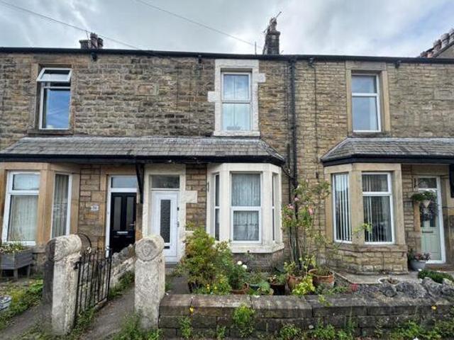High Road, Halton, 2 Bedroom Block