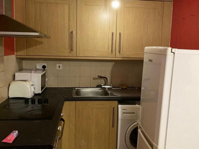 High Road, Ilford IG1, Studio to rent, £1,200 pcm | PrimeLocation