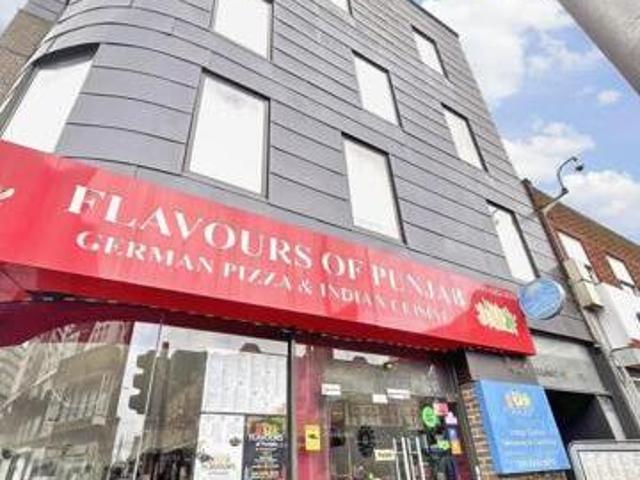 High Road, Ilford, 2 Bedroom Flat