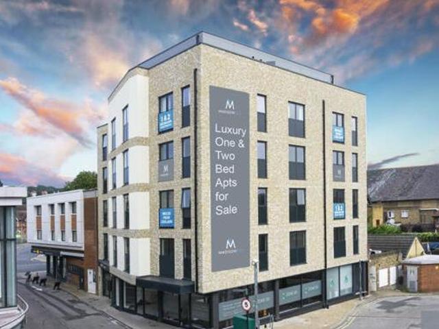 High Road, Loughton, 2 Bedroom Apartment