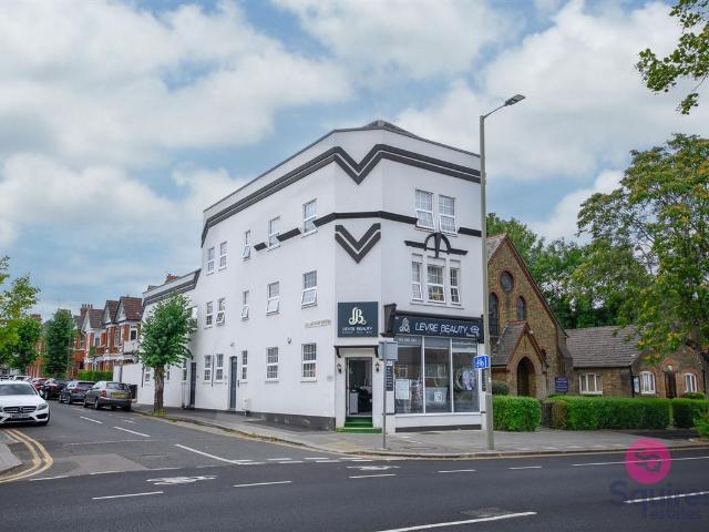 High Road, London N12, 1 bed flat to rent, £1,400 pcm | PrimeLocation