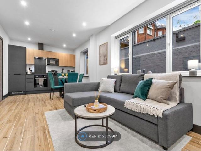 High Road, London N12, 1 bed flat to rent, £2,590 pcm | PrimeLocation