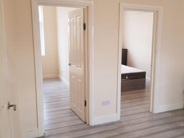 High Road, London N12, 2 bed flat to rent, £1,600 pcm | PrimeLocation
