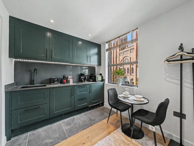 High Road, London N15, Studio to rent, £1,495 pcm | PrimeLocation