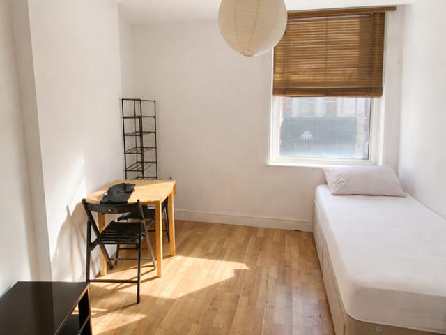 High Road, London NW10, Room to rent, £600 pcm | PrimeLocation