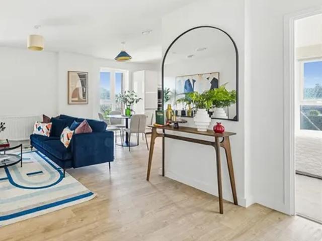High Road, London, IG3 8SH, United Kingdom | 3 bed apartment for rent #167713082 | Rentberry