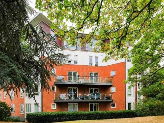 High Road, London, 1 Bedroom Flat