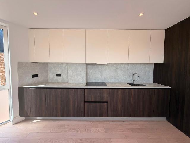 High Road Leyton E10, 1 bed flat to rent, £1,750 pcm | PrimeLocation