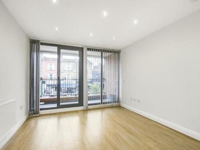 High Road, Leytonstone, 1 Bedroom Flat