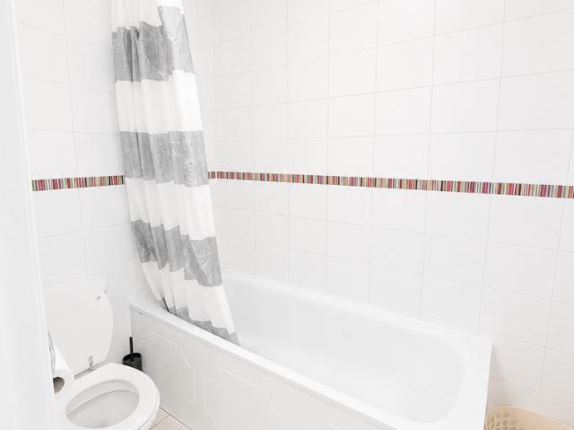 High Road Leytonstone, London E11 1 bed flat to rent £1,450 pcm £335 pw