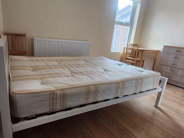 High Road, North Finchley N12, Property to rent, £950 pcm | PrimeLocation