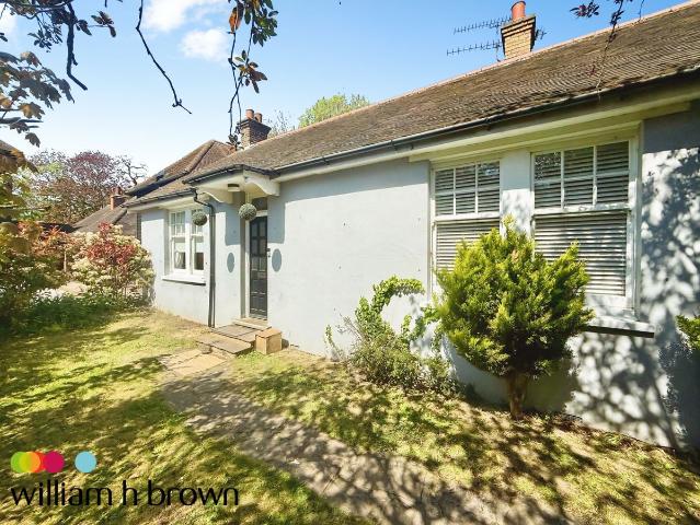 High Road, North Stifford, Grays RM16, 3 bed property to rent, £2,000 pcm | PrimeLocation