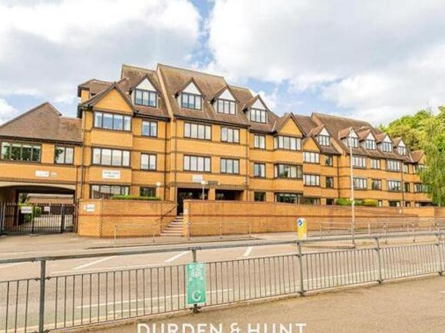 High Road, South Woodford, 2 Bedroom Retirement
