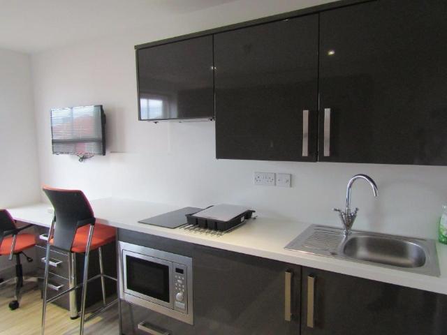 High Road, Southampton SO16, Studio to rent, £975 pcm | PrimeLocation
