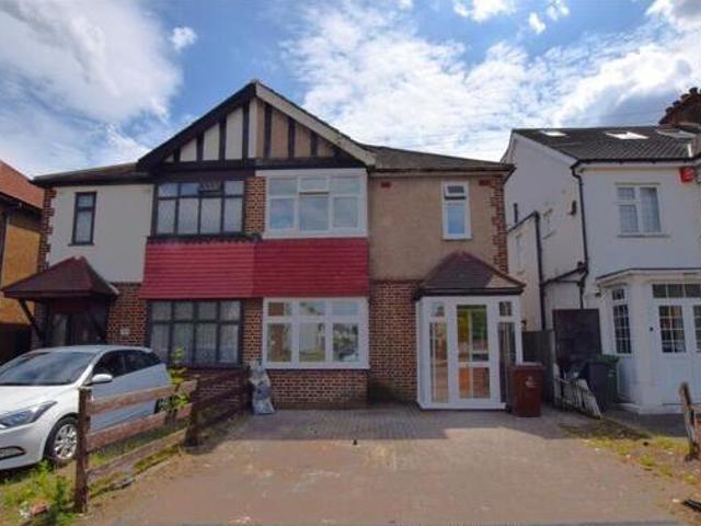 High Road, Romford, 3 Bedroom Semi detached