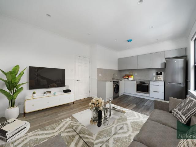 High Road, Wood Green N22, 1 bed flat to rent, £1,700 pcm | PrimeLocation