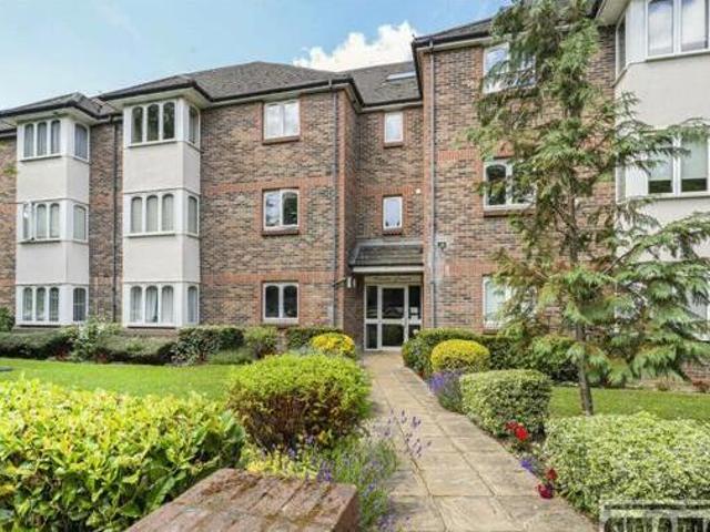 High Road, Whetstone, 2 Bedroom Apartment
