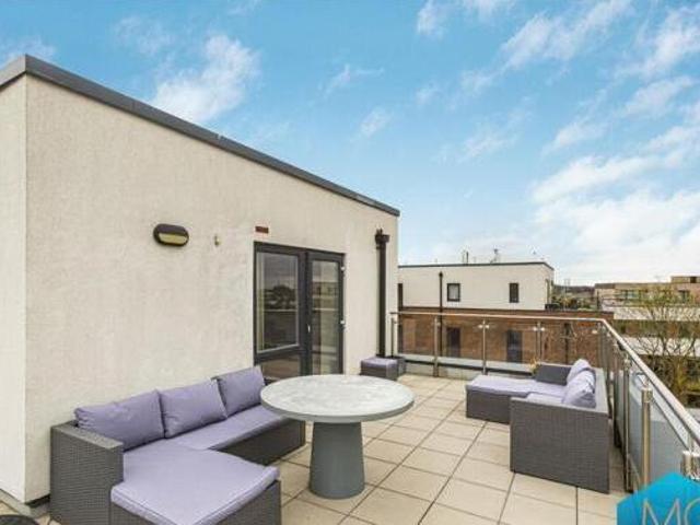 High Road, Whetstone, 2 Bedroom Apartment