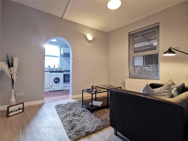High Road, Willesden NW10, 1 bed flat to rent, £1,549 pcm | PrimeLocation