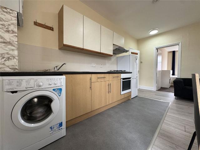 High Road, Willesden NW10, 2 bed flat to rent, £1,849 pcm | PrimeLocation
