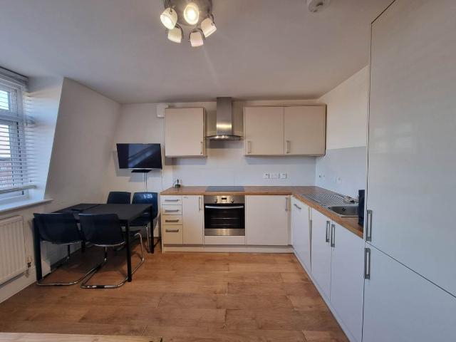 High Road, Turnpike Lane N22, 1 bed flat to rent, £1,700 pcm | PrimeLocation