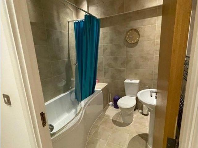 High St, Canterbury CT1, 2 bed flat to rent, £1,650 pcm | PrimeLocation